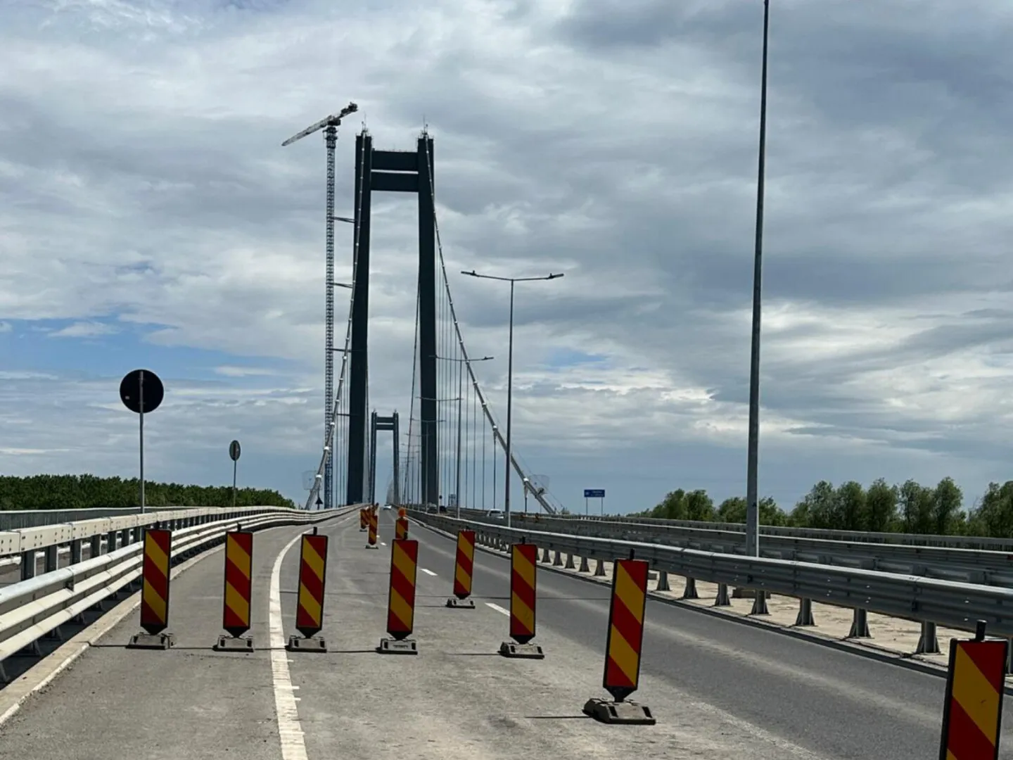 Continuă epopeea Golden Gate de România. Podul suspendat peste Dunăre ...