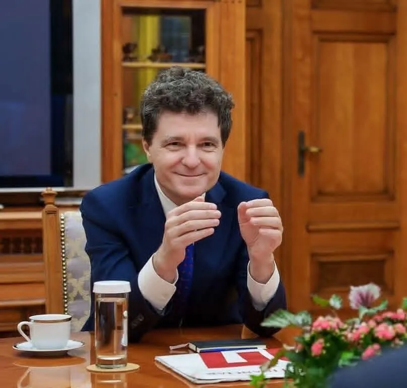 S-a băgat Nicușor Dan în alegerile pentru București? Controversa a fost ...