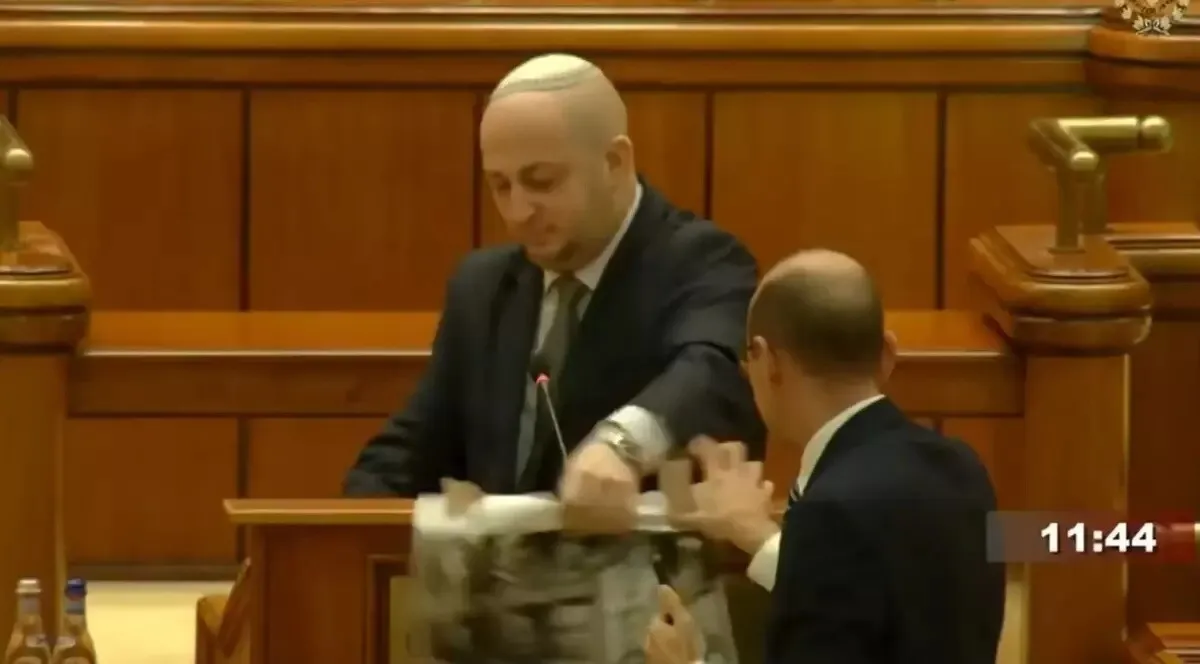 Cine este Silviu Vexler, parlamentarul care a agitat România - Bugetul.ro