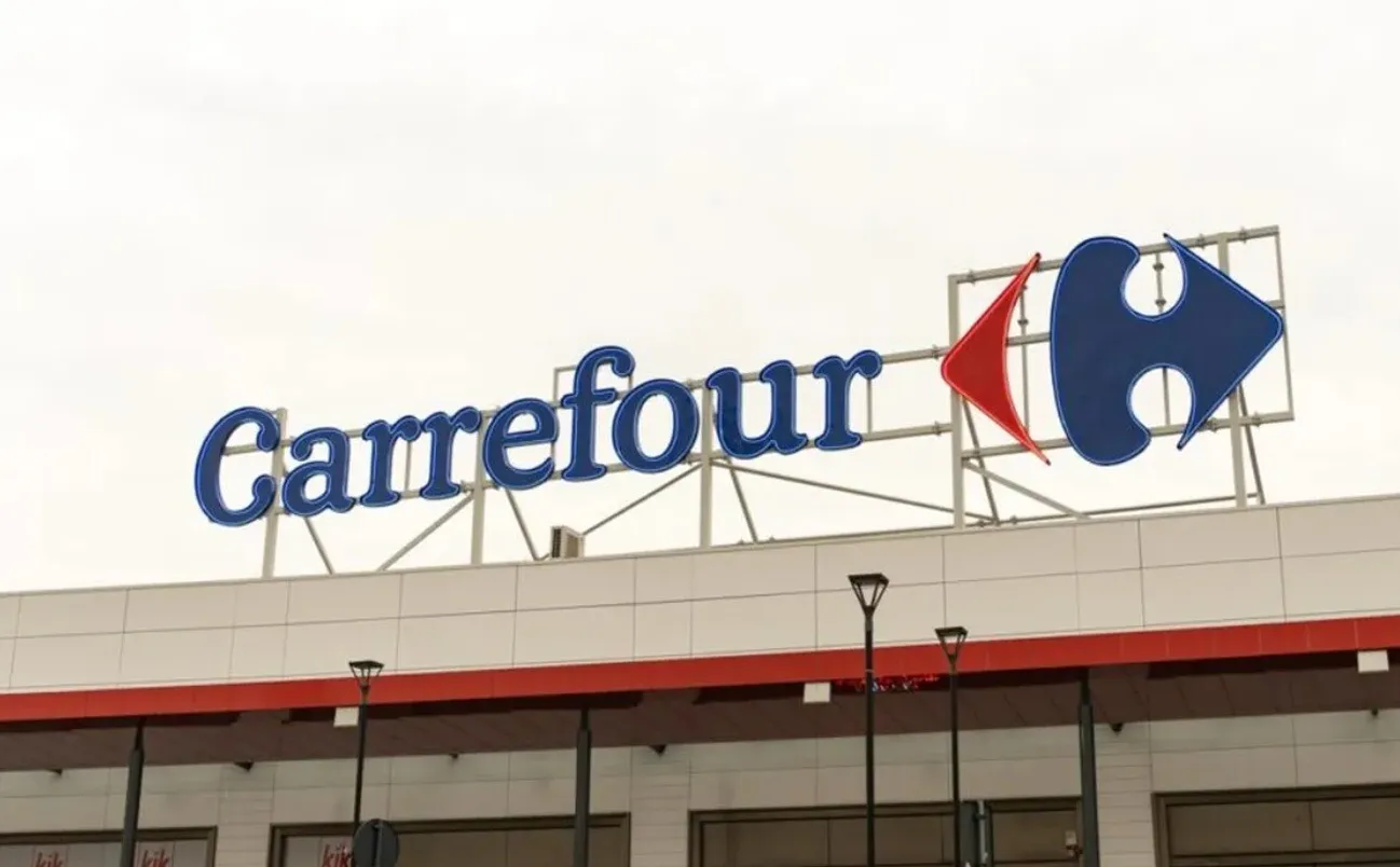 Produsele Carrefour pentru care plătești doar jumătate din preț. Oferta ...